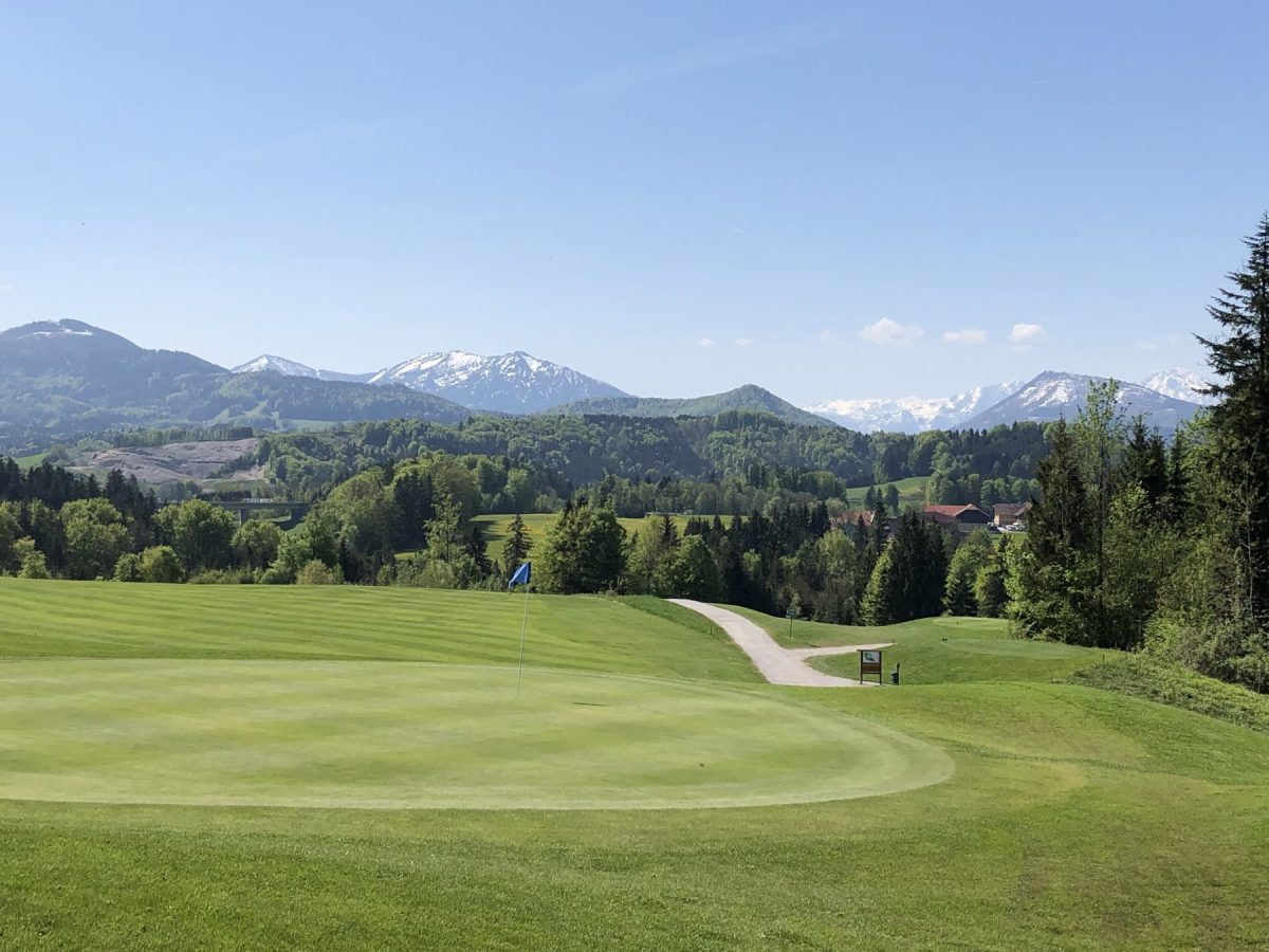 Römergolf: Abenteuergolf mit atemberaubender Alpen-Aussicht – Tee 1 für ...